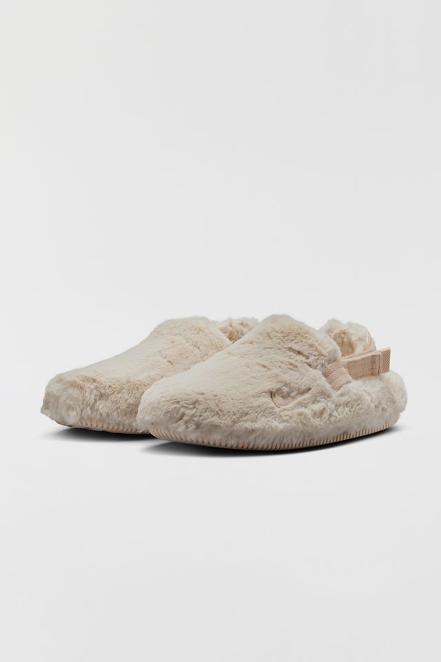 Nike Women's Calm SE Mule Sandal | Urban Outfitters