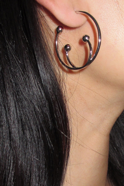 RIMOR The Pierced XL Hoops | Urban Outfitters