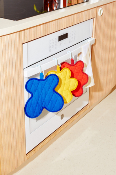 Areaware Serving Friends Pot Holders Set | Urban Outfitters