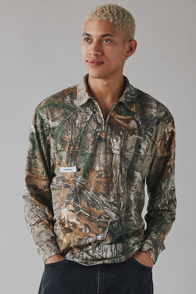 Students Golf Greger Realtree Xtra Camo Polo Shirt | Urban Outfitters