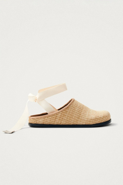 ALOHAS Oliver Raffia Clog | Urban Outfitters