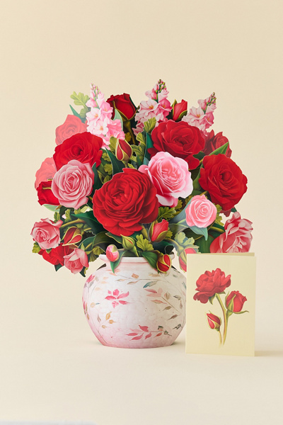 FreshCut Paper Blooming Roses Pop-Up Greeting Card | Urban Outfitters