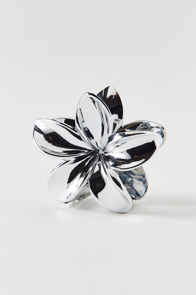 Aria Flower Claw Clip | Urban Outfitters