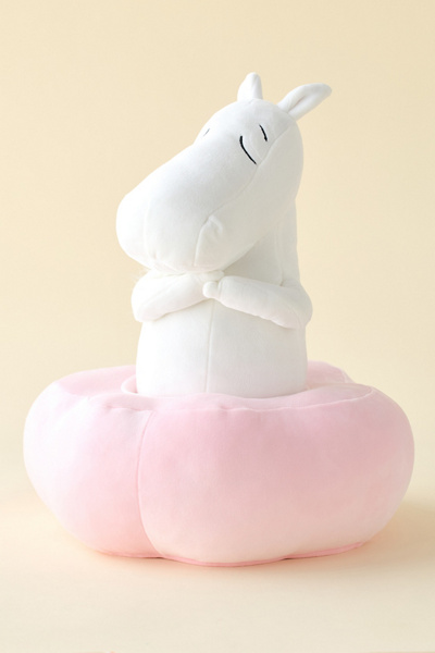 Moomin Moomintroll Cloud 14-Inch Plushie | Urban Outfitters