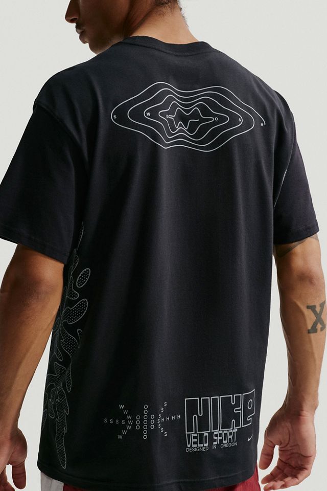 Nike Sportswear Cycle Reflective Graphic Tee | Urban Outfitters