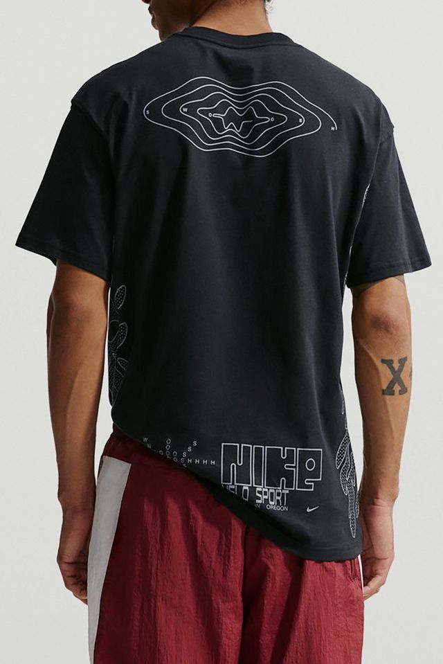 Nike Sportswear Cycle Reflective Graphic Tee | Urban Outfitters
