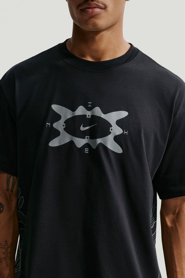 Nike Sportswear Cycle Reflective Graphic Tee | Urban Outfitters