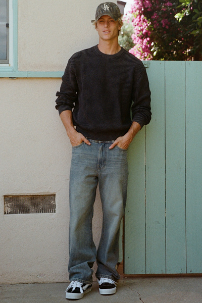 Men's Straight Leg Jeans | Urban Outfitters Canada