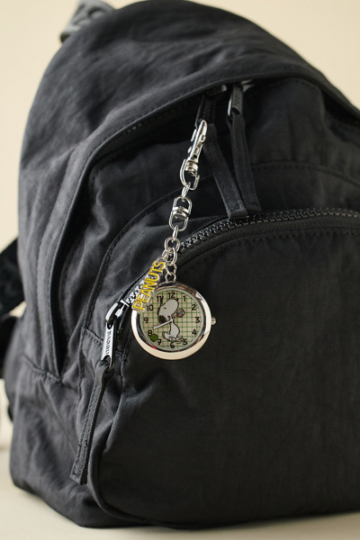 Peanuts Snoopy Pocket Watch Keychain | Urban Outfitters