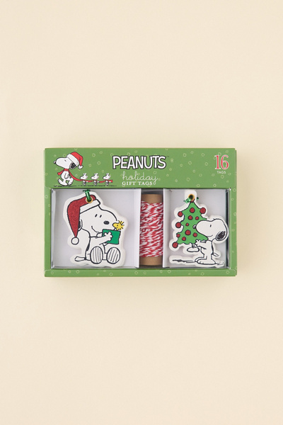 Peanuts Snoopy Shaped Holiday Gift Tag Set | Urban Outfitters