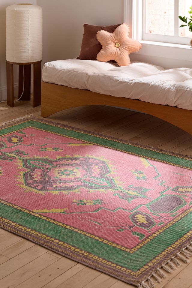 Bronte Medallion Printed Rug | Urban Outfitters