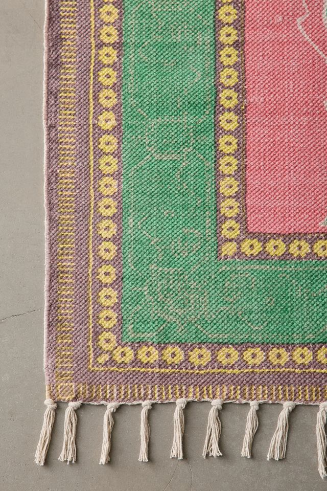 Bronte Medallion Printed Rug | Urban Outfitters