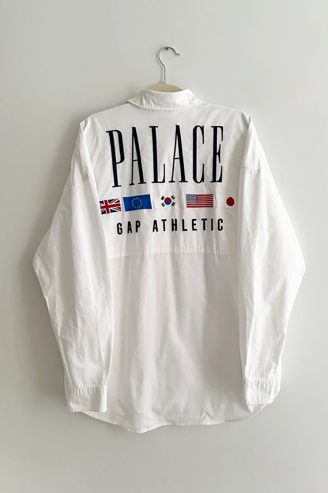 PALACE x GAP White Oxford Relaxed Shirt | Urban Outfitters