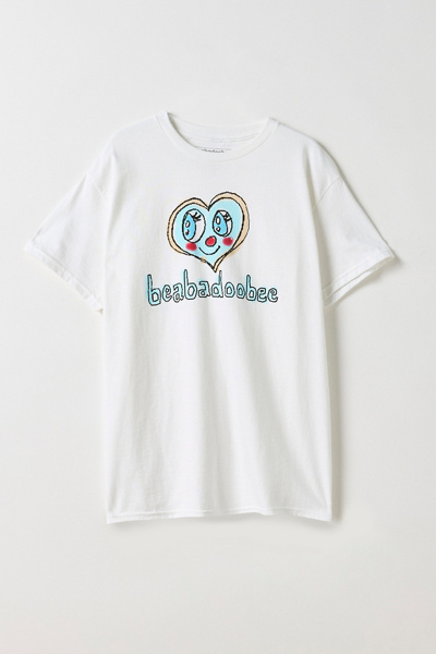 Beabadoobee Heart Graphic Tee | Urban Outfitters Canada