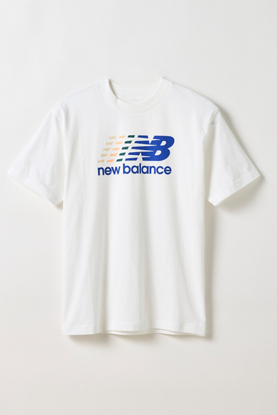New Balance Logo Graphic Tee | Urban Outfitters