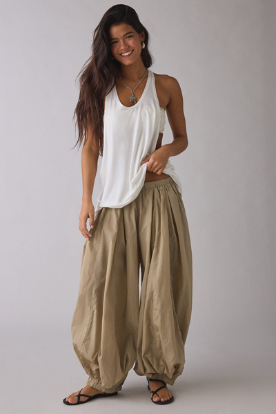 Women's Nylon Pants | Urban Outfitters
