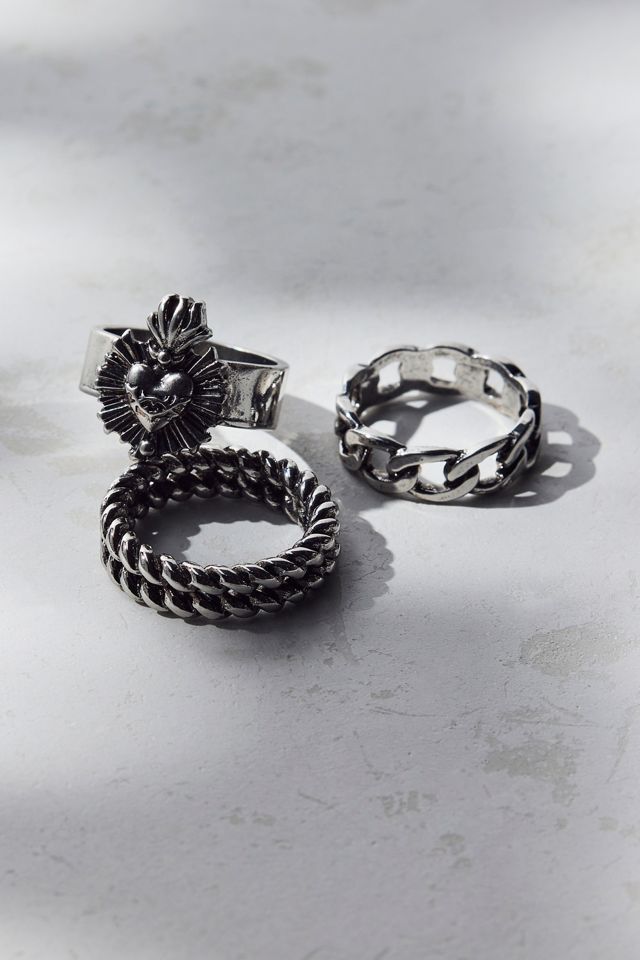 Kinetic Heart Chunky Ring Set | Urban Outfitters