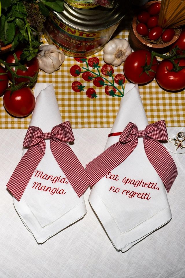 No Reservations Italian Dinner Napkin Set | Urban Outfitters