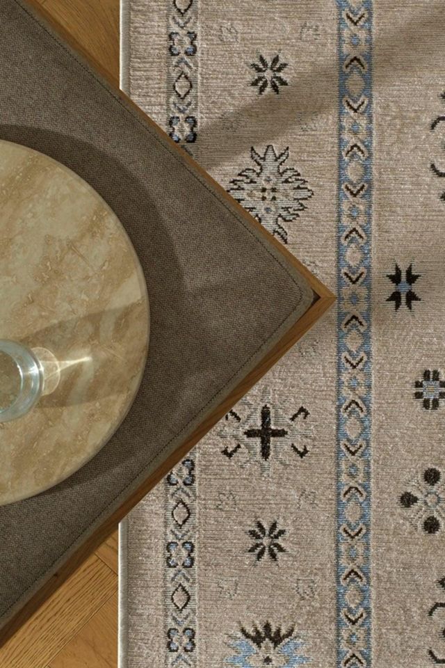 Revival Star Slim Washable Rug | Urban Outfitters