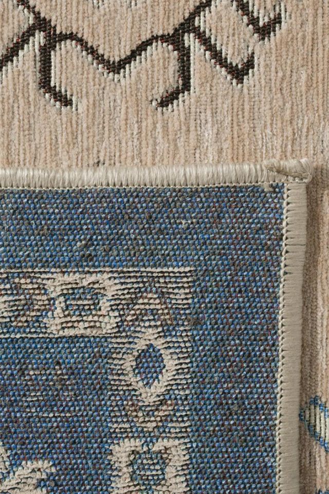 Revival Star Slim Washable Rug | Urban Outfitters