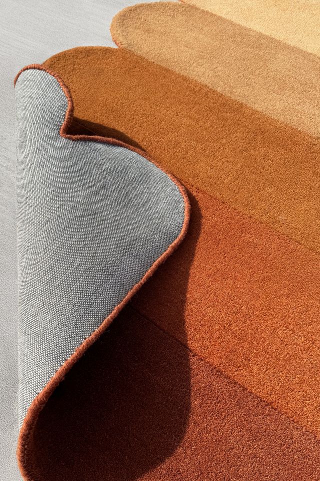Jubi Tiers Hand Tufted Wool Rug | Urban Outfitters