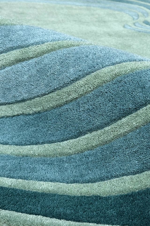 Jubi Undula Hand Tufted Wool Rug | Urban Outfitters