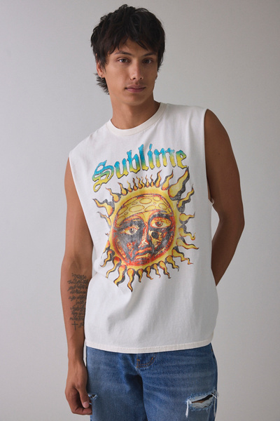 Men’s Festival Outfits & Concert Wear | Urban Outfitters Canada