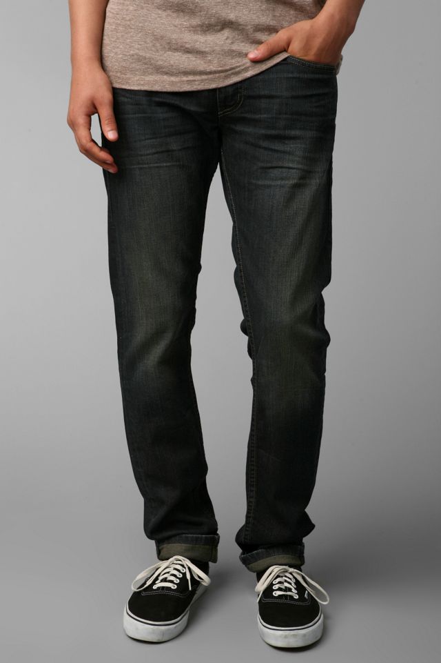 Levi's 510 Black Cat | Urban Outfitters