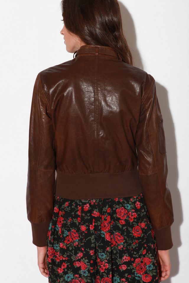 Members Only Classic Leather Bomber Jacket | Urban Outfitters Canada