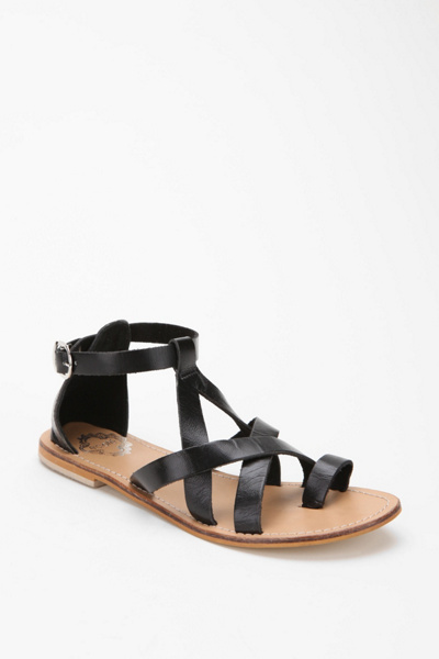 Ecote Toehold Simple Gladiator Sandal | Urban Outfitters