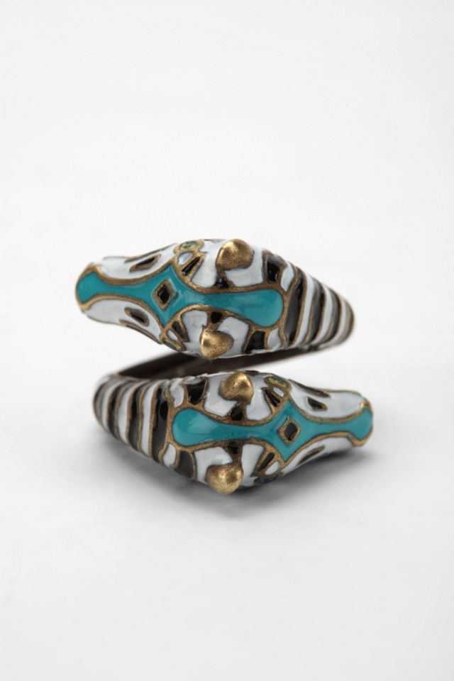 Dueling Animal Ring | Urban Outfitters