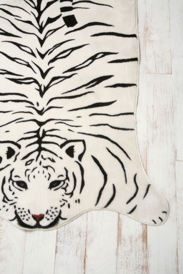 Tiger Rug | Urban Outfitters Canada