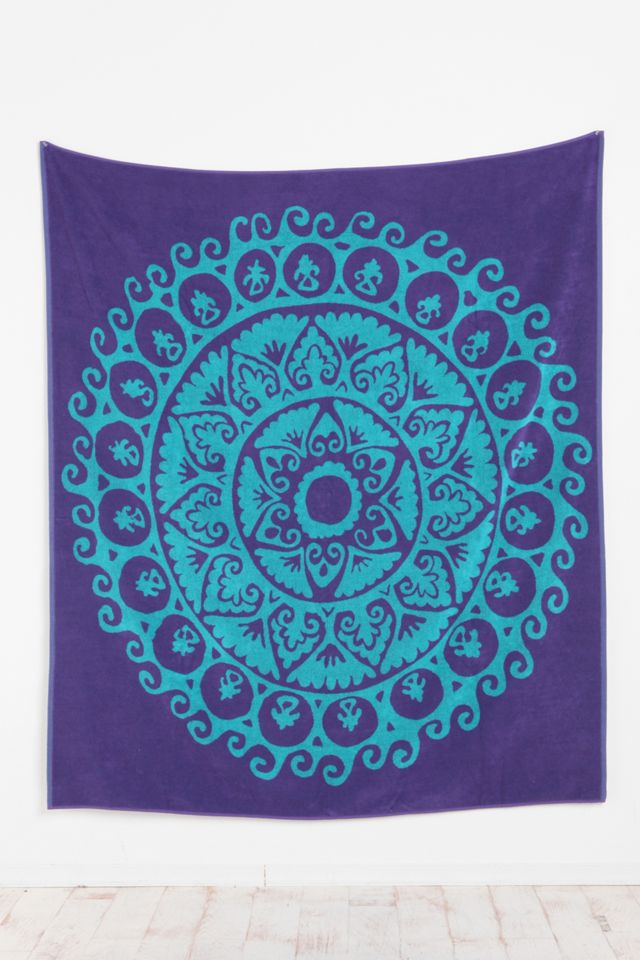 Medallion Oversized Towel | Urban Outfitters