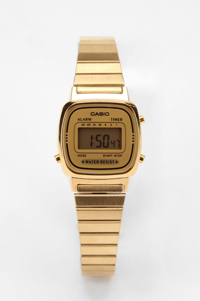 Casio Classic Digital Watch | Urban Outfitters