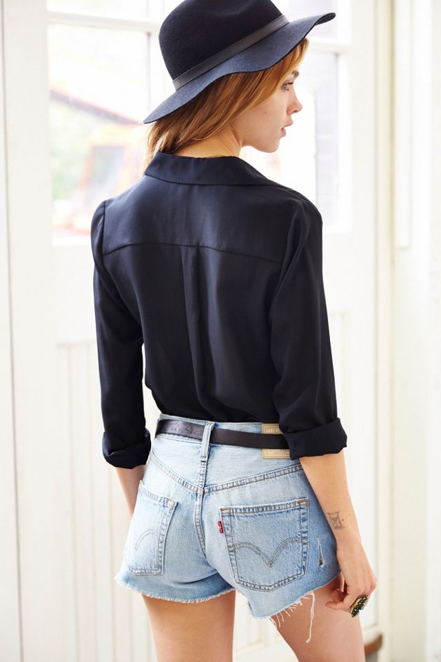 Levi's 501 Slash Cutoff Short | Urban Outfitters