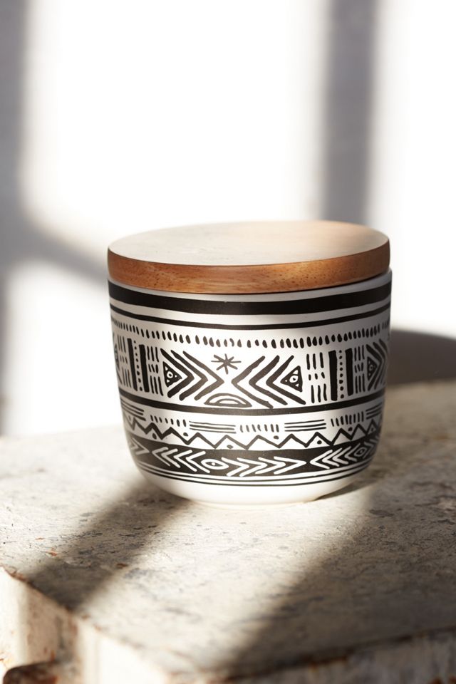 Amari Ceramic Candle | Urban Outfitters Canada