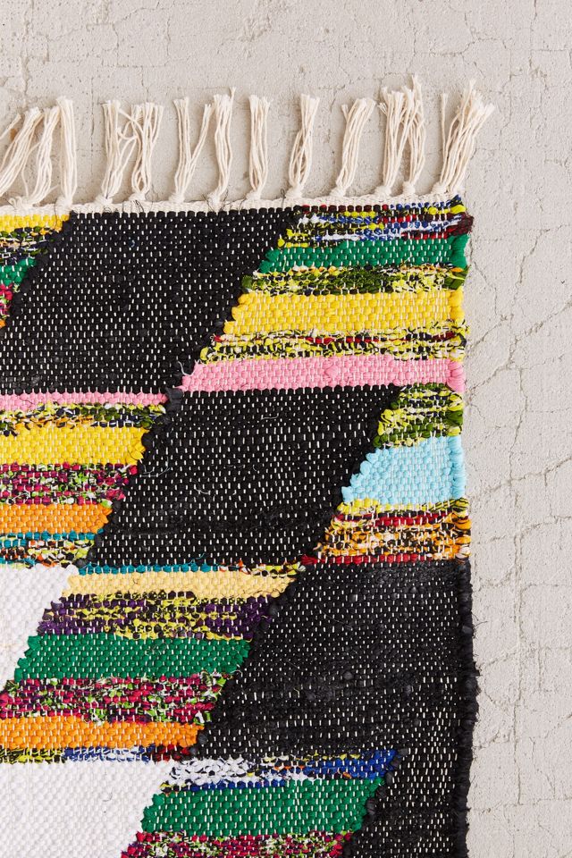 Woven Diamond Kilim Rug | Urban Outfitters