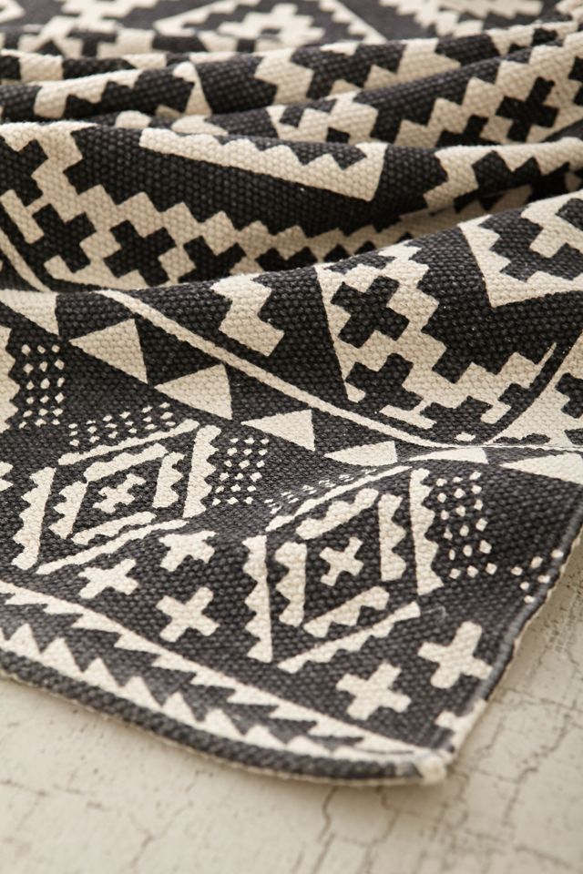 Tahoe Geo Printed Rug | Urban Outfitters