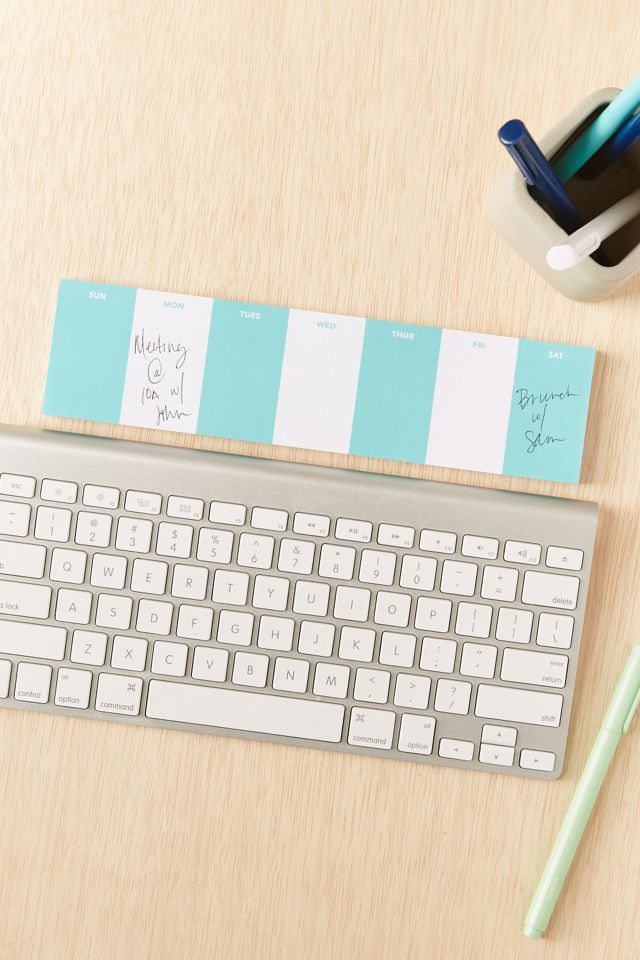 Poppin Weekly Task Pad | Urban Outfitters