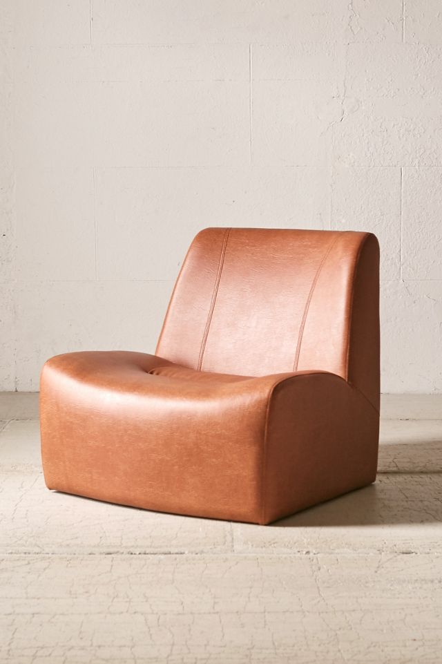 Griffin Chair | Urban Outfitters