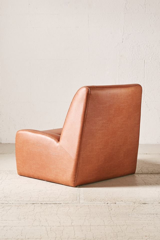 Griffin Chair | Urban Outfitters