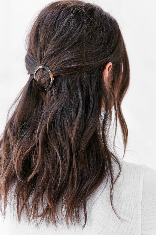 Anya Tortoiseshell Hair Clip | Urban Outfitters Canada