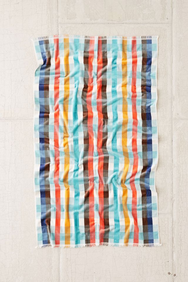 Pendleton Laguna Towel | Urban Outfitters
