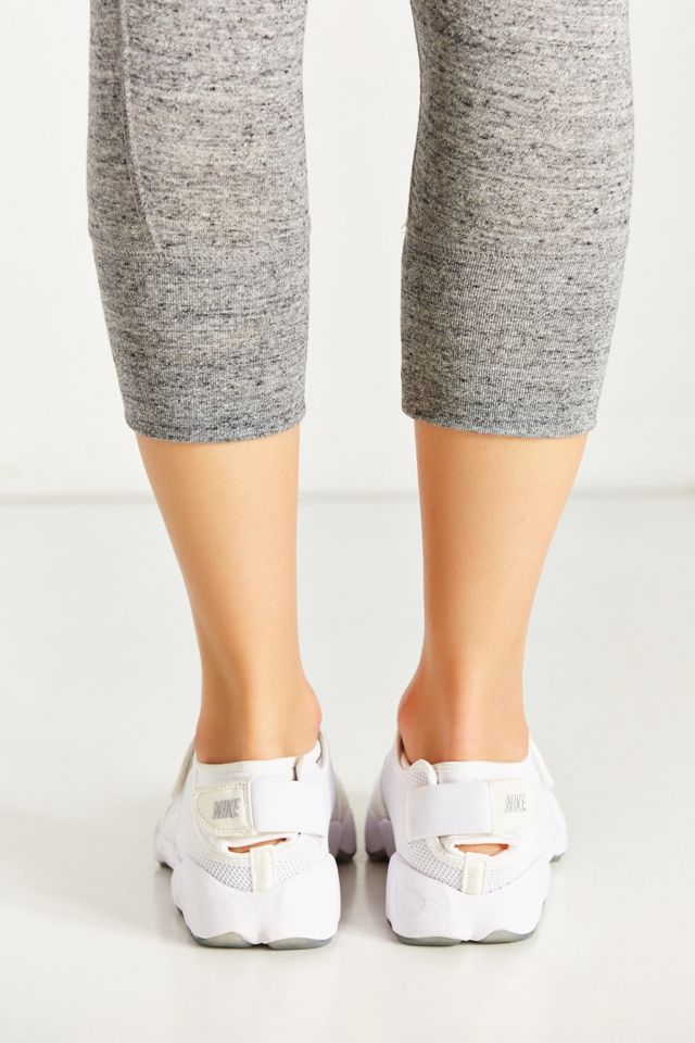 Nike Air Rift Running Sneaker | Urban Outfitters