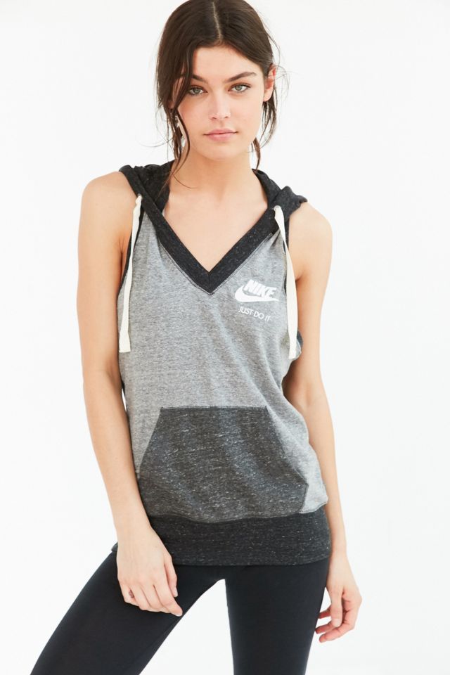 Nike Gym Vintage Colorblock Hoodie Sweatshirt | Urban Outfitters