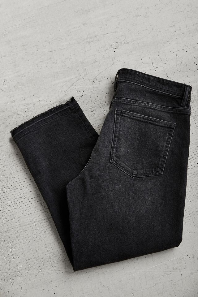 BDG Smoke Wash Relaxed Cutoff Jean | Urban Outfitters