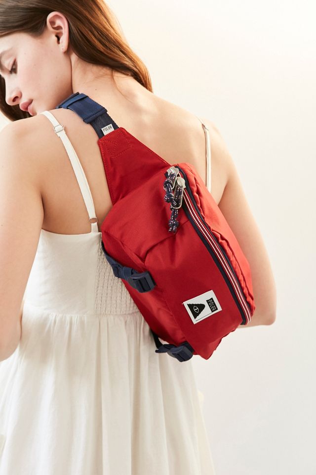Poler Rover Belt Bag | Urban Outfitters