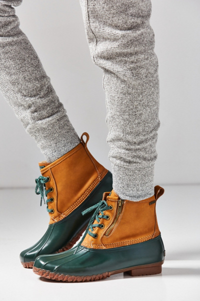 Bass Danielle Duck Boot | Urban Outfitters