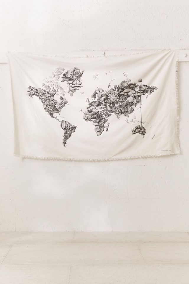 Armando Veve Map Tapestry | Urban Outfitters