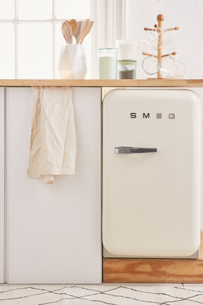 SMEG Mini Refrigerator | Urban Outfitters